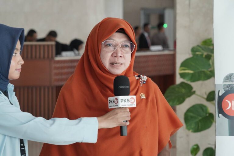 Pendapatan Pajak Turun, Komisi XI FPKS Harap Pemerintah Perlu Rem ... Pendapatan Pajak Turun, Komisi XI FPKS Harap Pemerintah Perlu Rem ...