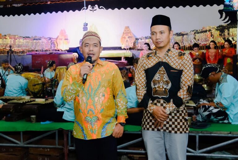Riyono ‘Caping’ : Wayang Kulit Refleksi Nilai Gotong Royong Kemerdekaan ...